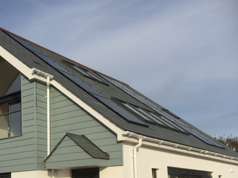 How to Mount Solar Panels – The Methods Naked Solar Use